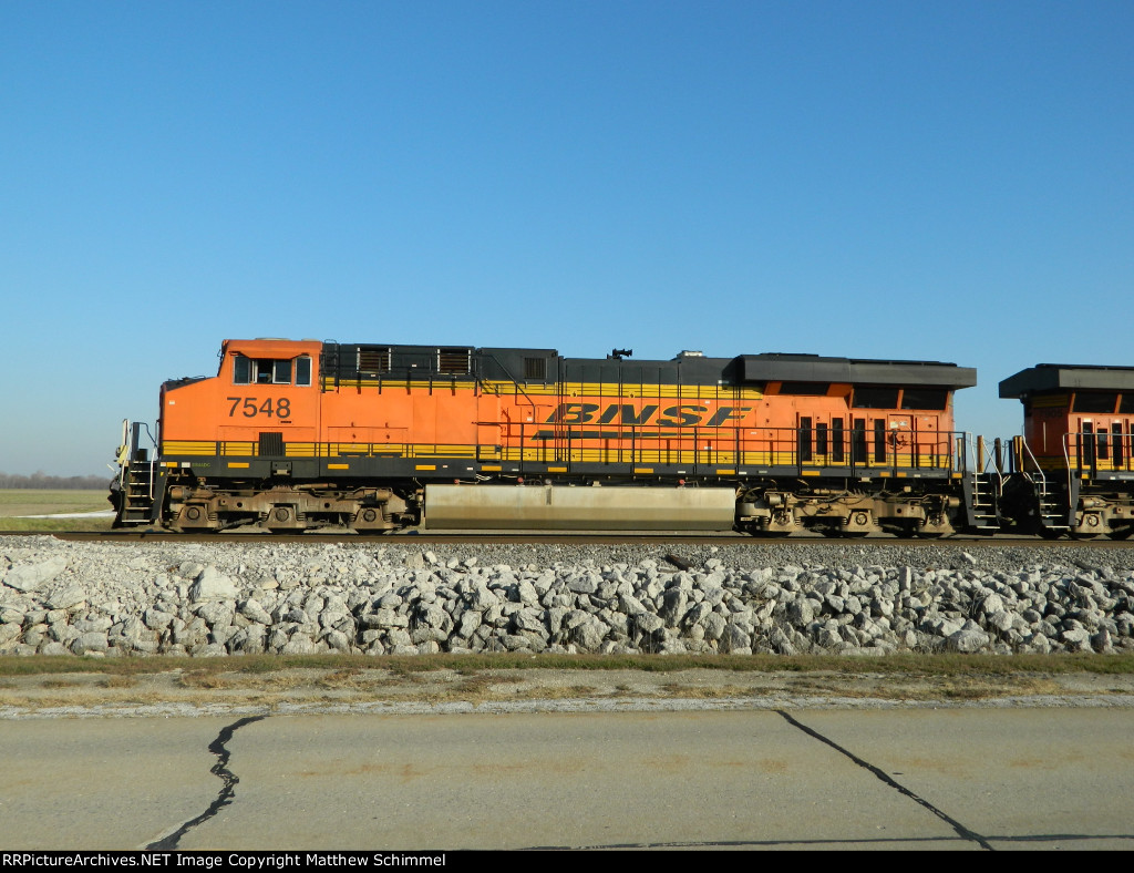 BNSF 7548
